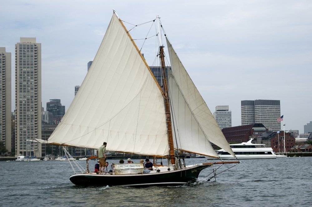 Sail Around with Friends on a 31' Classic Friendship Sloop in Boston ...