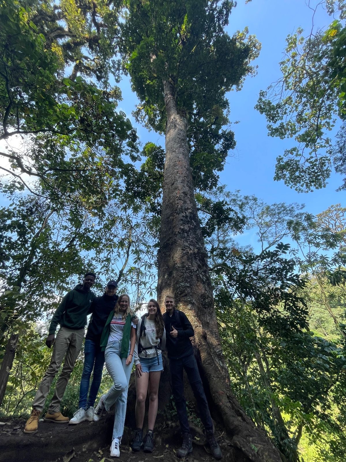 Napuru Meru Waterfalls | Outguided