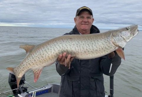 Half-Day Green Bay Musky Fishing Charter | Outguided