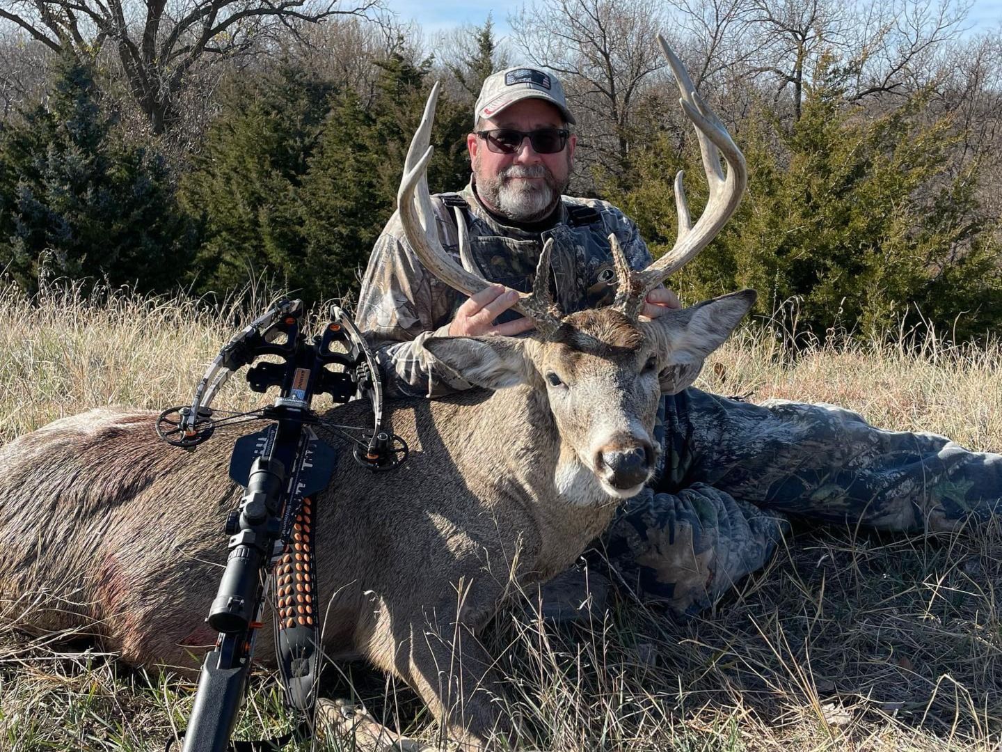 Whitetail Deer Bow Hunt in N. Central Kansas | Outguided