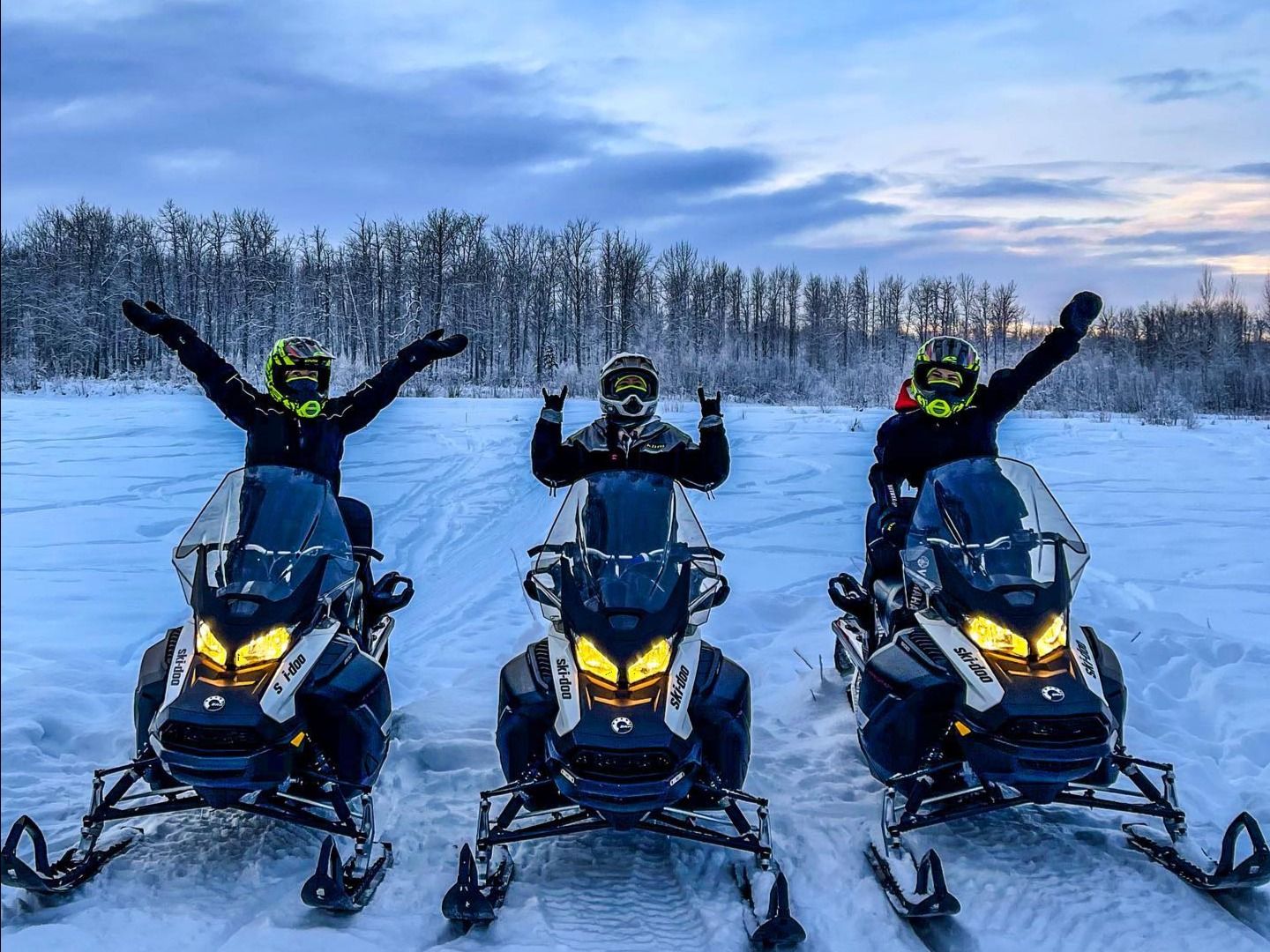 Nelchina Glacier Snowmobile Tour | Outguided