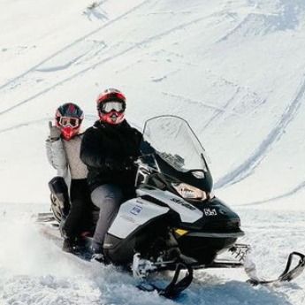 High-Performance Snowmobile Tours | Outguided