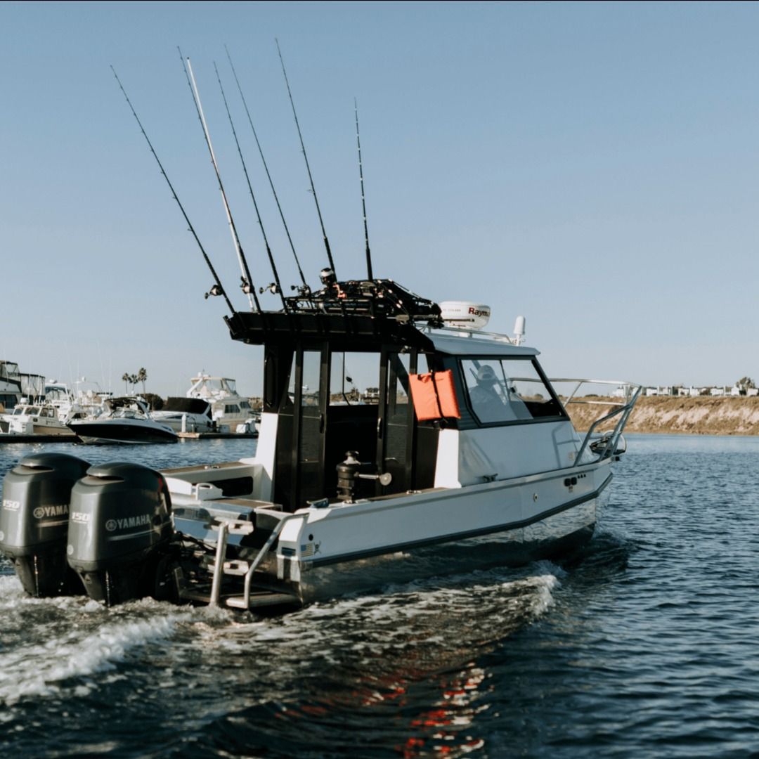 10-HOUR CATALINA ISLAND LOBSTER HOOPING | Outguided