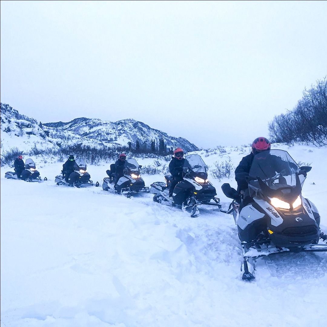 Willow Multi-Day Snowmobile Tour | Outguided